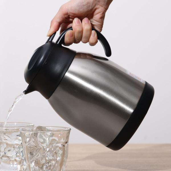 サイズ/約幅17.5×奥行14.5×高さ23cm容量/約1.5L内容量/1個材質/本体内側：ステンレス鋼本体外側：ステンレス鋼（焼付け塗装）口がね：ポリプロピレンふた栓：ポリプロピレン開閉レバー：ABS樹脂パッキン：シリコーンゴム生産国/中...