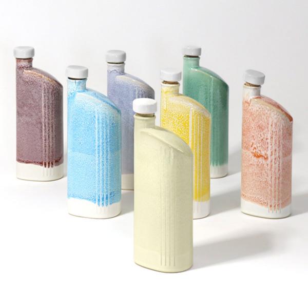 サイズ/約幅10×奥行7×高さ26cm重量/約600g容量/約900ml内容量/1本材質/陶器（信楽焼）種類/パール、ブルーベリー、ラズベリー、アクア、サンライズ、グリーンアップル、パイン生産国/日本製食器洗い乾燥機/使用不可電子レンジ/使...