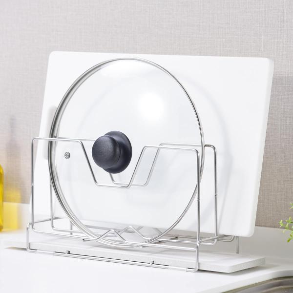 サイズ/約幅40×奥行10.6×高さ17.3cm重量/約740g内容量/1個材質/本体：18-8ステンレストレー：モイス（バーミキュライト、珪砂、パルプ、消石灰）生産国/日本製●モイストレイが付いたまな板立てです。●洗ったばかりのまな板から...