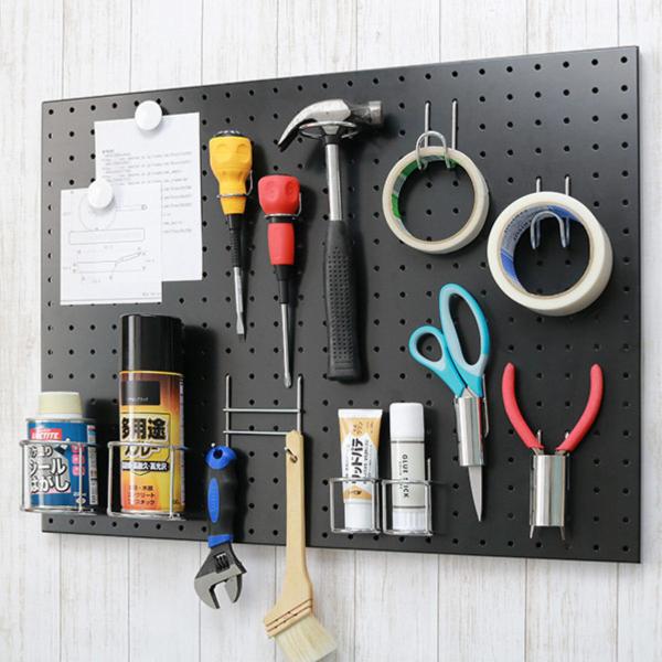 サイズ/約横60×縦45cm厚さ：約1.8cmドットピッチ：約25mmドット穴径：直径約5mm壁面取付穴径：直径約8mm重量/約2.54kg内容量/1個材質/スチール生産国/日本製耐荷重/約7kg（本体を含まない、壁との耐久を考量）●工具や...