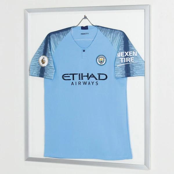 サイズ/外寸：約幅76.7×奥行2.4×高さ90.7cm内寸：約幅73.1×高さ87.1cm有効画面寸法：約幅71.7×85.7cm重量：3.7kg重量/約3.7kg内容量/1枚付属品：ユニフォームハンガー、吊りひも材質/アルミ、アクリル、...