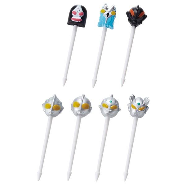 サイズ/約幅1.3×奥行0.7×高さ5.5cm内容量/7本入り（7種類×1本）材質/ABS樹脂生産国/中国製耐熱温度/70度電子レンジ/使用不可●ウルトラマンのお弁当ピックです。●おかずに刺すだけでカッコイイお弁当に仕上がります。楊枝 よう...