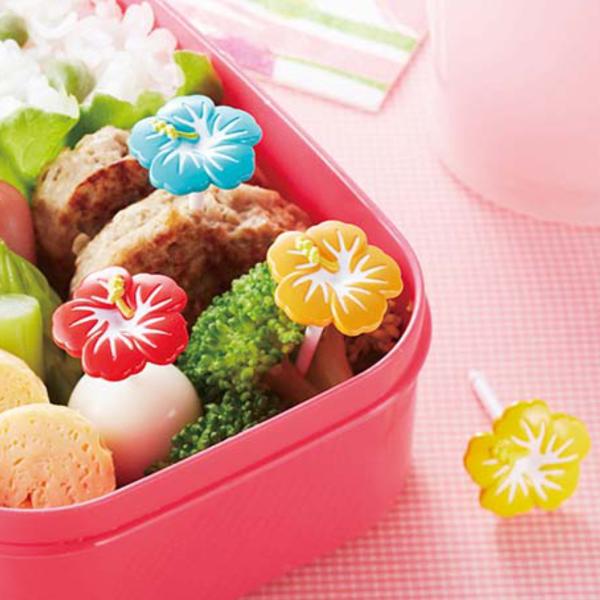 サイズ/1本あたり：約幅2.3×奥行2.3×高さ3cm内容量/4本入り材質/ABS樹脂生産国/中国製●ハイビスカスの形をしたお弁当用ピックです。●お子様のお弁当や、ホームパーティーなどでお使いいただけます。●デザートにさして使うのもおすすめ...