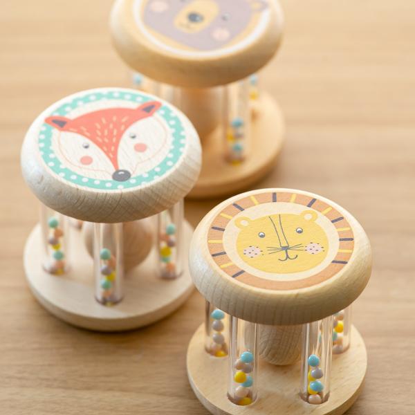 サイズ/約高さ6cm直径：約5.8cmパッケージサイズ：約幅6.5×奥行6.5×高さ7cm重量/約60g内容量/1個材質/プラスティック、木種類/クマ、キツネ、ライオン対象年齢/0ヶ月以上●お部屋に出しておいても可愛く見えちゃう、優しい色合...