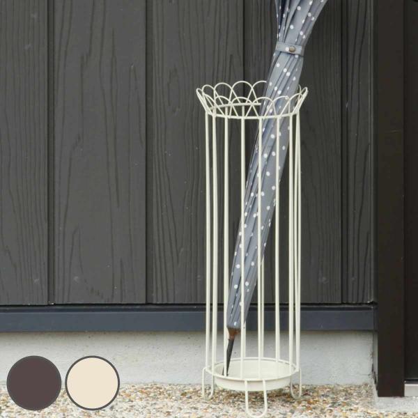 サイズ/約幅16×奥行16×高さ47cm重量/約1kg内容量/1個材質/スチール(粉体塗装)種類/ブラウン、アイボリー生産国/中国製●レトロなデザインが玄関のアクセントになる傘立てです。●スチールのみを使用しているので、風通しが良く、傘を素...