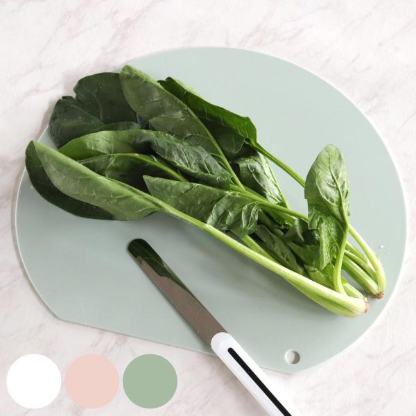 サイズ/約幅30.5×奥行26×高さ0.3cm重量/約180g内容量/1個材質/ポリプロピレン種類/アイボリーホワイト、スモーキーピンク、スモーキーグリーン生産国/日本製耐熱温度/90度食器洗い乾燥機/使用不可●かまぼこ型のコンパクトな日本...