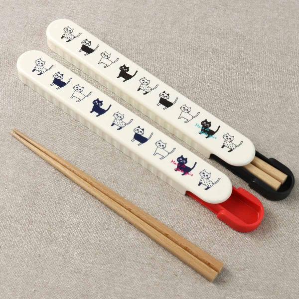 サイズ/約幅21×奥行3×高さ1.7cmお箸：約長さ19.5cm重量/約50g内容量/1個（お箸、箸箱）材質/お箸：天然木箸箱蓋：AS樹脂箸箱本体：ポリプロピレン種類/ブラック、レッド生産国/日本製パーツ別耐熱温度/箸箱蓋：80度箸箱本体：...