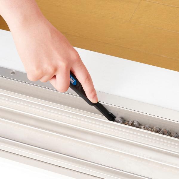 サイズ/約幅2.3×奥行0.9×高さ16.2cm内容量/1個材質/ナイロン樹脂（ガラス繊維入り）生産国/中国製●届かなかったところに手が届くすき間掃除クリーナーです。●窓のサッシの掃除だけでなく、浴室ドアレールや玄関の引き戸掃除にも便利です...