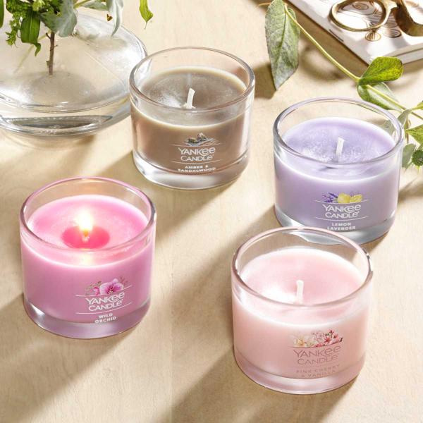 サイズ/約高さ4.4cm直径：約5.3cmパッケージサイズ：約幅5.4×奥行5.4×高さ4.4cm内容量/1個材質/ガラス、ソイワックス配合パラフィン（ロウ）種類/アイスドベリーレモネード、オーシャンエアー、ピンクチェリーバニラ、ワイルドオ...