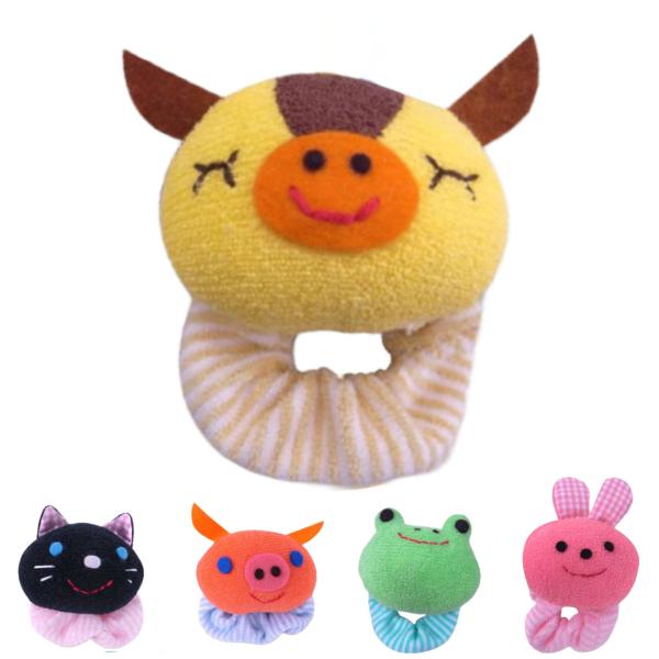 サイズ/約幅7×奥行5×高さ7cm内容量/1個材質/綿 100％種類/ウサギ、キリン、カエル、ネコ、ブタ生産国/日本製洗濯/手洗いのみ可能対象年齢/0ヶ月〜●ママの肌の感触に似た柔らかくて、やさしい手触りのガラガラです。●安心の日本製で、何...