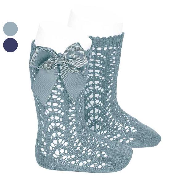 サイズ/0、2詳細はサイズ表をご覧ください。内容量/1足材質/コットン100％カラー/マリーノ、ベルデセコ生産国/スペイン製対象年齢/6ヶ月〜3歳●全面に透かし編み模様が入った「condor（コンドル）」のハイソックスです。●サイドのリボン...