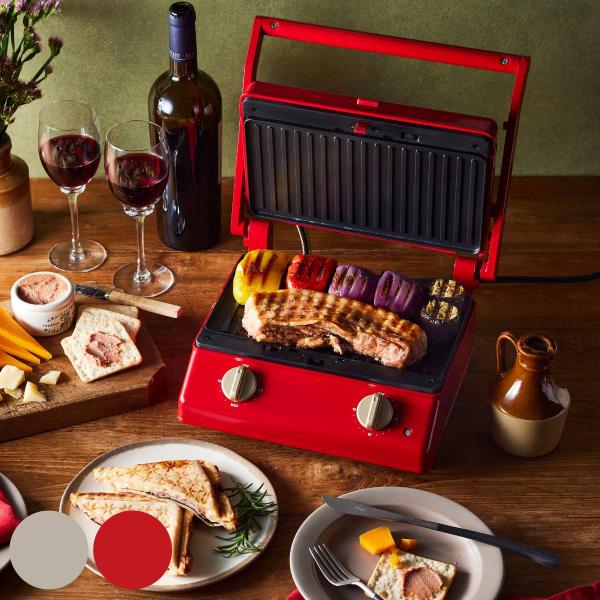 サイズ/約幅28.5×奥行24×高さ14.5cm内容量/1台付属品：ホットサンドプレート、グリルプレート材質/本体：フェノール樹脂、スチール、アルミニウム合金プレート：アルミニウム合金（内面フッ素樹脂塗装）種類/グレージュ、レッド生産国/中...