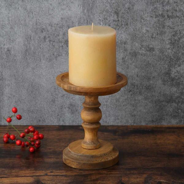 サイズ/約高さ12cm直径：約10cm重量/約90g内容量/1個材質/パイン原産国/フィリピン●天然のパイン材を使用したキャンドルスタンドです。●全てハンドメイドでアンティークな風合いを再現しています。●キャンドルやアクセサリー、インテリア...