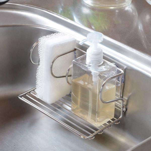 サイズ/約幅18.5×奥行9.8×高さ9.5cm内容量/1個付属品：吸盤2個材質/本体：18-8ステンレススチール吸盤：塩化ビニル樹脂生産国/日本製●スポンジだけなら3個、タワシが1個入ってもスポンジが2個収納できるワイドサイズのスポンジラ...