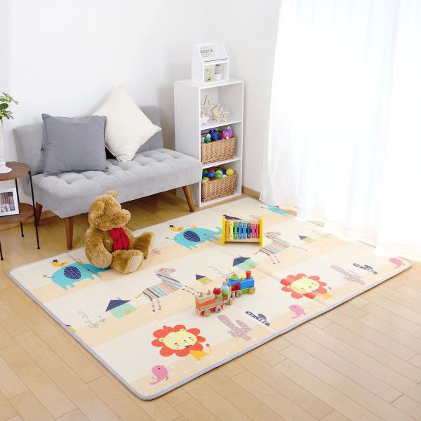サイズ/約横200×縦150cm厚さ：約1cm重量/約1.8kg内容量/1枚材質/プラスチック生産国/中国製洗濯/手洗いのみ可能床暖房/ホットカーペット/非対応●裏表で柄の違うリバーシブルプレイマットです。●折り畳んで持ち運べます。●身長が...