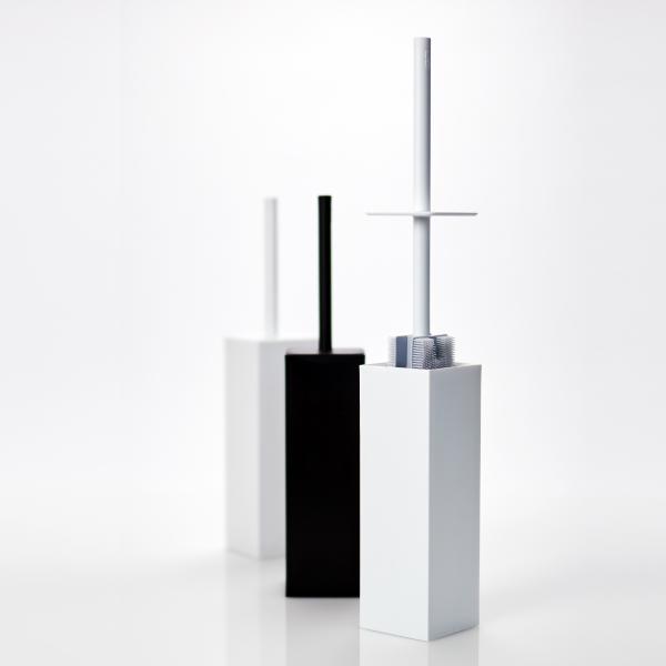 サイズ/約幅6.6×奥行6.6×高さ33cmブラシの柄の長さ：約22.3cm重量/約230g内容量/トイレブラシ、ケース各1個材質/ケース、柄：ポリプロピレンブラシ：TPE種類/ブラック、ホワイト生産国/日本製●すみずみまでフィットして汚れ...