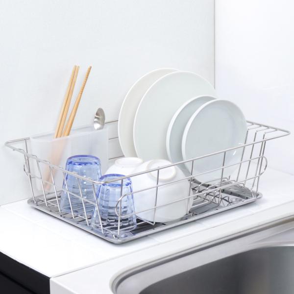 サイズ/約幅42×奥行28.5×高さ12cmトレー：約幅33×奥行26.5×高さ1.5cm重量/約840g内容量/1個付属品：水切りポケット材質/本体・トレー：ステンレス鋼水切りポケット：ポリプロピレン生産国/中国製パーツ別耐熱温度/水切り...