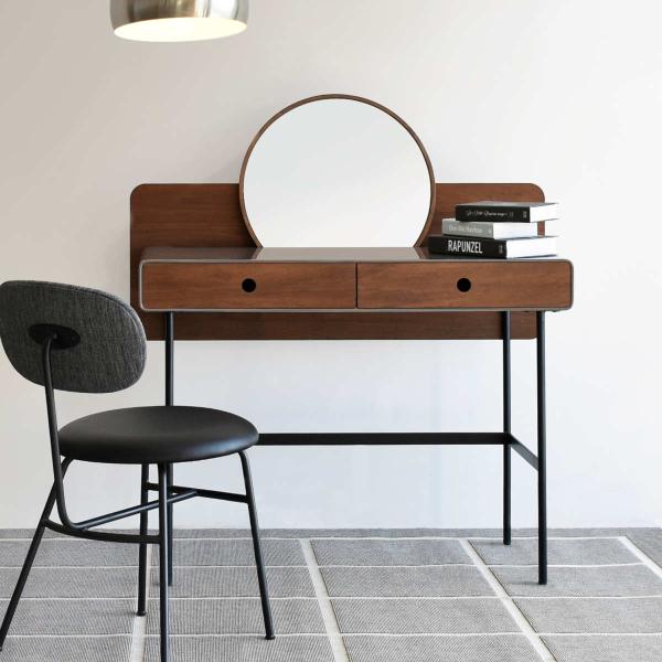 サイズ/約幅106×奥行51.5×高さ92.3cm重量/約31.1kg内容量/1台材質/MDF（ハイグロス塗装）、スチール、ウォールナット突板生産国/中国製引き出し1段あたり耐荷重/約2kg天板耐荷重/約15kg組立状態/お客様組立品梱包サ...