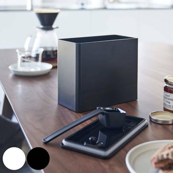 サイズ/約幅18.4×奥行9.2×高さ15.4cmコーヒーメジャー：約幅3.6×奥行15.5×高さ6cm重量/約440g内容量/1個（キャニスター、コーヒーメジャースプーン）材質/容器・蓋・コーヒーメジャースプーン：ポリプロピレンパッキン・...