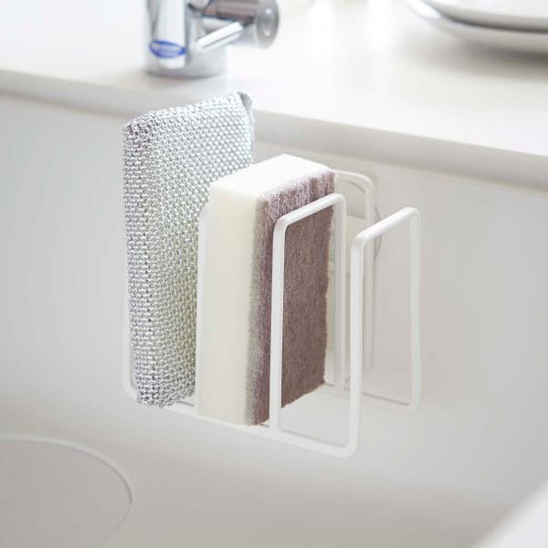 サイズ/約幅12.5×奥行7.2×高さ8.5cm重量/約160g内容量/1個付属品：クッション×2材質/本体：スチール（ユニクロメッキ＋粉体塗装）吸盤：PVCカラー/ホワイト耐荷重/約250g●吸盤タイプのスポンジホルダーです。●最大3個の...