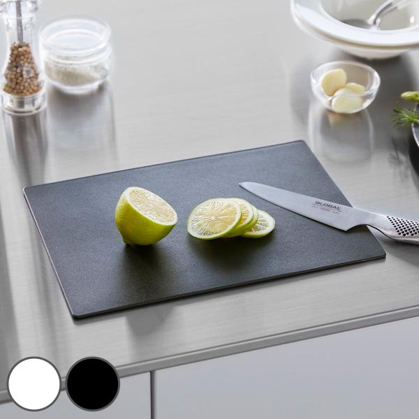 サイズ/約幅30.5×奥行21×高さ0.3cm重量/約165g材質/本体：ポリエチレン種類/ホワイト、ブラック生産国/中国製耐熱温度/100度耐冷温度/-40度食器洗い乾燥機/使用不可●便利な抗菌シートまな板です。●穴や溝のない、清潔さを保...