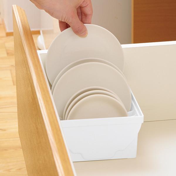 サイズ/約幅14×奥行14×高さ7.6cm重量/約100g内容量/本体1個、ジョイント1個材質/ポリプロピレン生産国/日本製耐熱温度/120度対応サイズ/対応するお皿：直径 約8〜13cm●トトノシリーズの引き出し用ディッシュスタンドミニサ...