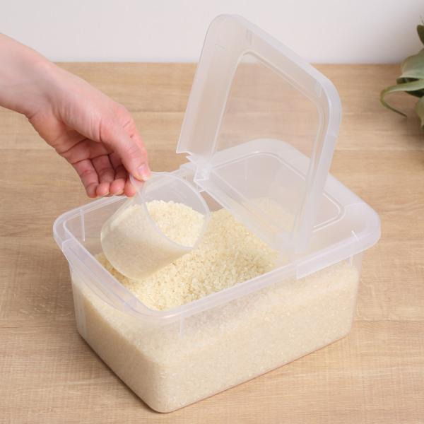 サイズ/約幅18.5×奥行26×高さ13cm重量/約280g容量/約4L米収納量：約3kg計量カップ：約200ml内容量/1個付属品：計量カップ材質/本体、計量カップ：ポリプロピレン生産国/日本製耐熱温度/120度耐冷温度/-20度●計量カ...