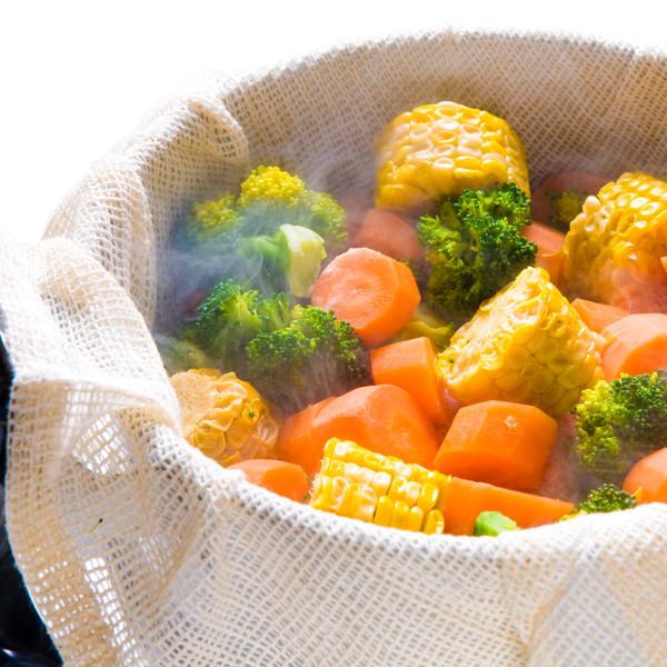 サイズ/約横68×縦68cm内容量/1枚材質/綿100％●余分な水分を吸収して、蒸し料理を美味しく仕上げてくれます。●無漂白の綿100％生地ですので安心です。●もち米や赤飯、シュウマイや肉まんなどせいろを使った蒸し料理に大活躍。●こし布や絞...