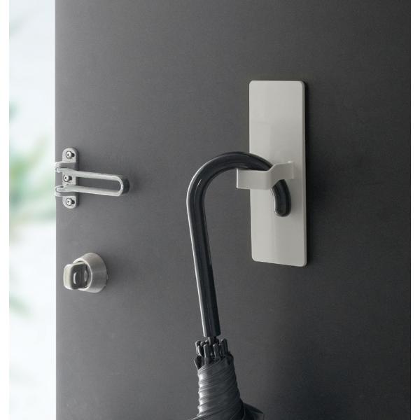 サイズ/【傘掛け部】約幅6.5×奥行4.1×高さ17.7cm【傘受け部】約幅6.2×奥行6.3×高さ10.3cm【水受けスポンジ】約幅5×奥行5×高さ1cm重量/約211g内容量/1個（傘掛け部×1、傘受け部×1、水受けスポンジ×1）材質/...