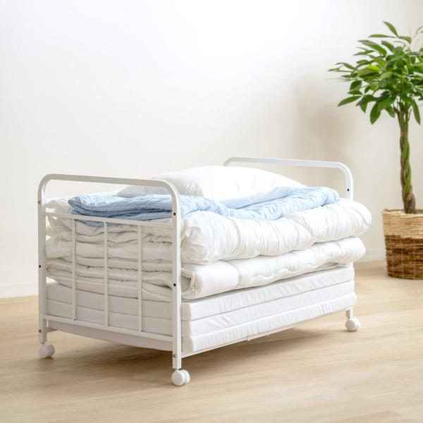 サイズ/約幅104×奥行68×高さ63cm内容量/1台材質/本体：スチール、粉体塗装キャスター：樹脂成型品生産国/中国製キャスター/付き耐荷重/15kg組立状態/お客様組立品●布団の収納がラクになる、1段の奥行ノーマルタイプの布団収納ラック...