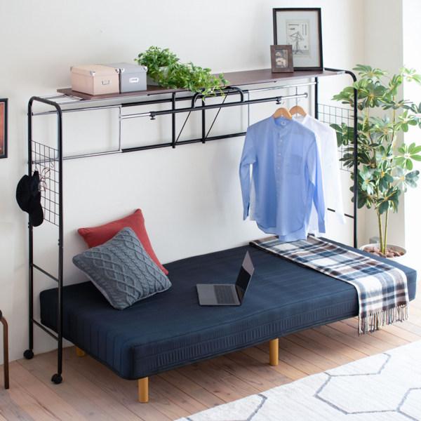 ベッドから動かなくても手が届く、快適空間を作るベッドラックです。ベッド上の空間が収納スペースに…（続きは下に） 【商品詳細】サイズ/約幅236.5×奥行40×高さ149cm 幅：206.5／221.5／236.5cmの3段階で調節可能 内容...