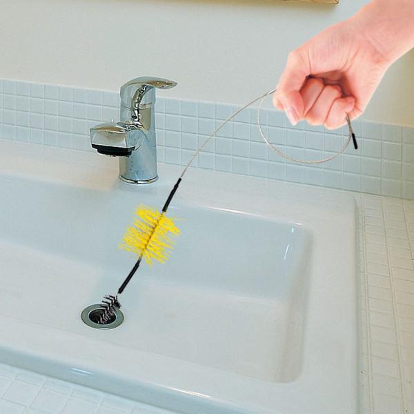 サイズ/約幅5×長さ77cm内容量/1個材質/ポリプロピレン、ステンレス鋼、ポリ塩化ビニル樹脂、スチール生産国/中国製●シンクやお風呂場、洗面所の排水口パイプに詰まったゴミや髪の毛を取り除けます。●先端の黒いブラシが髪の毛を絡め取り、黄色の...