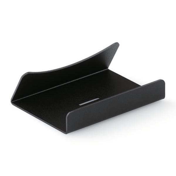 サイズ/約幅10×奥行7.5×高さ3.2cm重量/約140g内容量/1個材質/鉄生産国/日本製食器洗い乾燥機/使用不可●省スペースに鉄フライパンが収納ができる専用スタンドです。●スタンド底面の溝にハンドル先端のボルトをはめて回すと、軽い力で...