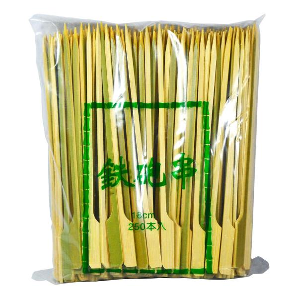 サイズ/約長さ18cm重量/約460g内容量/250本材質/竹生産国/中国製●焼き鳥や串料理で使われる、竹鉄砲串18cmです。●焼き鳥、串焼き、バーベキュー、焼き野菜など、焼き料理全般で使用できます。●太めの串は肉や硬い食材をしっかりと支え...