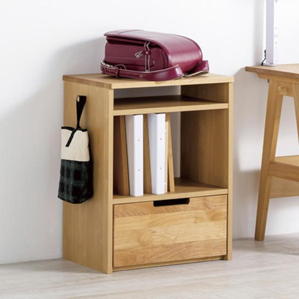 サイズ/約幅55.4×奥行41.9×高さ73cm重量/約16kg材質/アルダー無垢材カラー/ナチュラル生産国/日本製組立状態/完成品●アルダー無垢材を使用した幅55.4cmのランドセルラックです。●暖かみのある優しい色合いのアルダー材を使用...