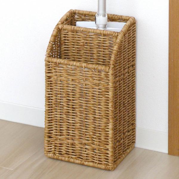 サイズ/約幅14×奥行14×高さ27cm重量/約525g内容量/1個材質/ポリプロピレン、ポリエチレン、アイアン原産国/中国●フローリングワイパーを立てて収納できるスタンドです。●長いワイパーもグラつくことなく安定して置くことができます。●...