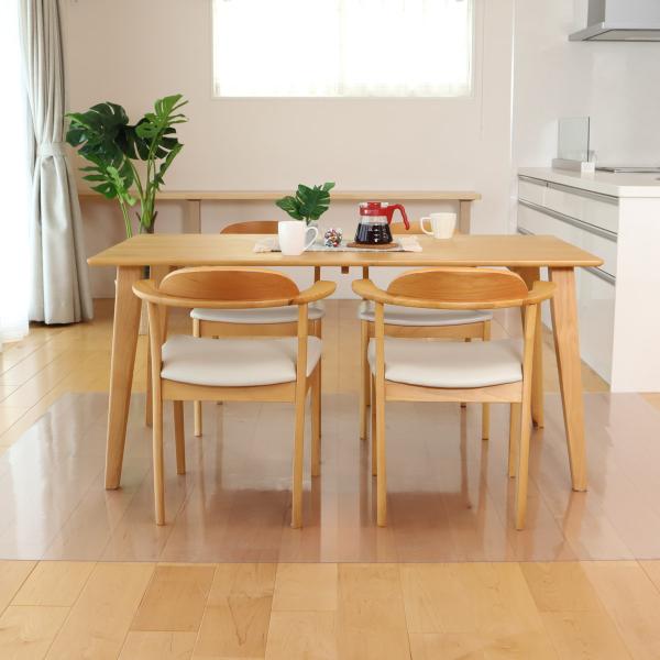 サイズ/約横240×縦280cm厚さ：約0.15cm内容量/1枚材質/塩化ビニル100％生産国/中国製耐熱温度/70度床暖房/ホットカーペット/対応●キズや汚れから守る240×280cmの透明マットです。●テーブルやイスの動きによるキズや凹...