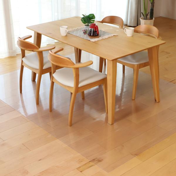 サイズ/約横240×縦300cm厚さ：約0.15cm内容量/1枚材質/塩化ビニル100％生産国/中国製耐熱温度/70度床暖房/ホットカーペット/対応●キズや汚れから守る240×300cmの透明マットです。●テーブルやイスの動きによるキズや凹...