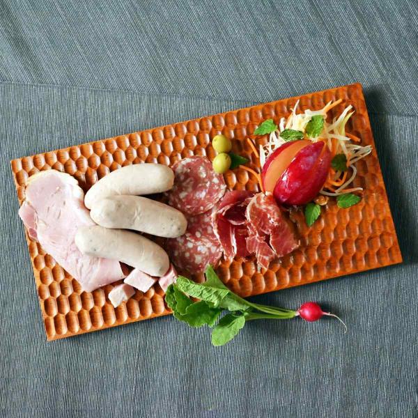 サイズ/約幅35×奥行18×高さ1.5cm内容量/1枚材質/ラバーウッド生産国/ベトナム製●ラバーウッド素材のアジアンテイストなお皿です。●生春巻きや一品を盛り付けて、複数人でシェアするのにおすすめな長角皿です。●異国のリゾートを思わせるデ...