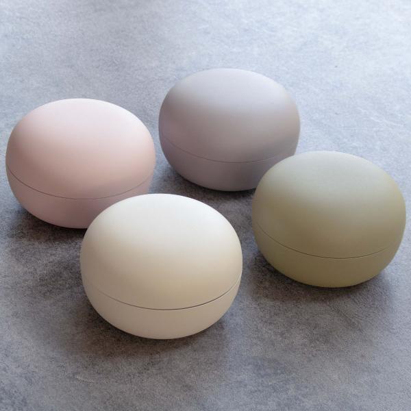 サイズ/約高さ9.4cm直径：約14.5cm重量/約330g容量/総容量：830ml上段：350ml（＋蓋部分：80ml）、下段：400ml内容量/1個（本体、ランチベルト）材質/本体、蓋：PET、ABS樹脂、ウレタン塗装BPAフリー＆LE...