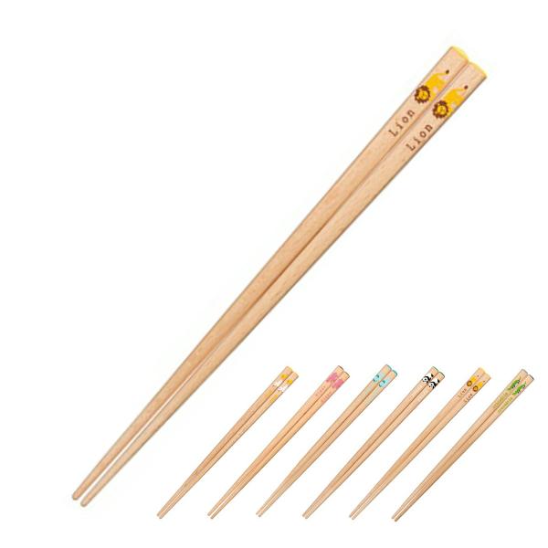 サイズ/約16.5cm重量/約12g内容量/1膳材質/天然木種類/アヒル、カバ、ゾウ、パンダ、ライオン、ワニ生産国/日本製食器洗い乾燥機/使用可能●動物がデザインされたポップでかわいいお箸です。●4歳から6歳のお子さまにぴったりな16.5c...