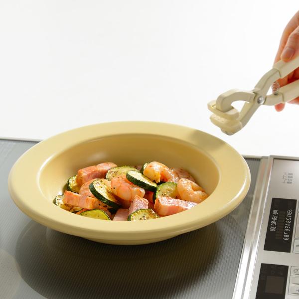 サイズ/約高さ4.5cm直径：約24.5cm重量/約380g内容量/1枚材質/アルミニウム合金内面：セラミック塗膜加工＋セラノヴァコート外面：セラミック塗膜加工生産国/韓国製食器洗い乾燥機/使用可能電子レンジ/使用不可オーブン/使用可能熱源...