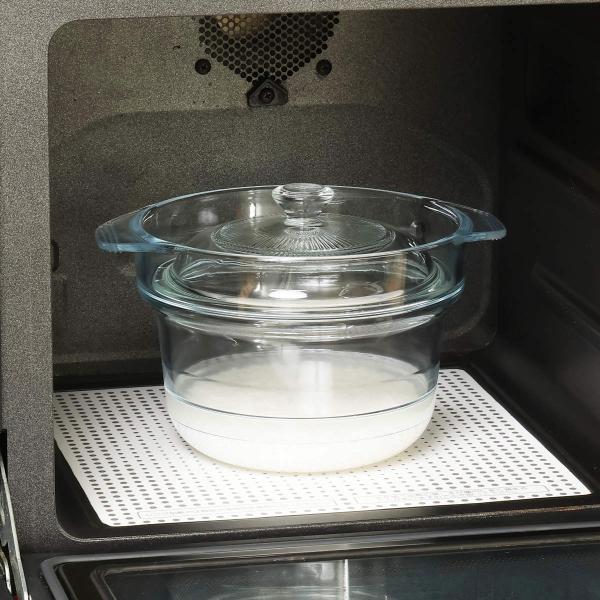 サイズ/約幅22.3×奥行18.2×高さ14.8cm重量/約1.299kg容量/満水容量：2.1L内容量/1個材質/耐熱ガラス生産国/中国製耐熱温度差/120度食器洗い乾燥機/使用可能電子レンジ/使用可能オーブン/使用可能●耐熱ガラス製のマ...