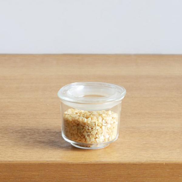 サイズ/約高さ5cm直径：約6cm容量/約90ml内容量/1個材質/本体、フタ：耐熱ガラスパッキン：シリコーン生産国/中国製耐熱温度/140度耐熱温度差/120度食器洗い乾燥機/使用可能電子レンジ/使用可能●冷たいものから熱いものまで対応で...