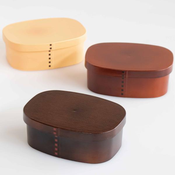 サイズ/約幅16×奥行11.7×高さ5.7cm容量/約600ml内容量/1個材質/本体：PET、ABS樹脂仕切り：ポリプロピレンパッキン：シリコーンゴム種類/ベージュ、ライトブラウン、ダークブラウン生産国/日本製パーツ別耐熱温度/本体、蓋、...