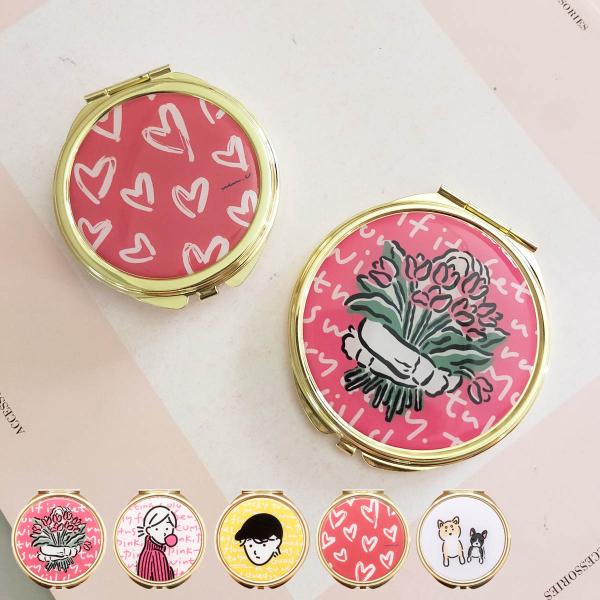 サイズ/約幅7.3×奥行7.7×高さ1cm内容量/1個材質/スチール、1mm厚ミラー（平／拡大鏡　約2倍）、エポキシ樹脂種類/フラワー、ガール、ボーイ、ハートピンク、ドッグ生産国/日本製●イラストレーター「uca U」とコラボした両面コンパ...