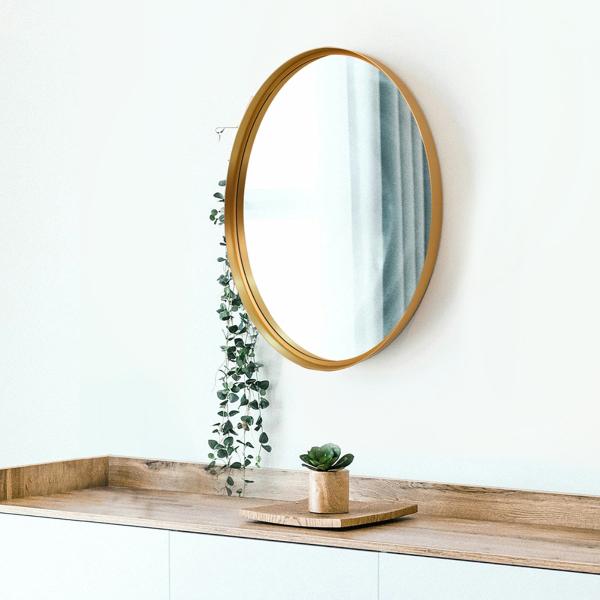 サイズ/直径：約44.5cm厚み：約3.8cmミラー部分：直径約42.9cm重量/約1660g内容量/1枚付属品：吊下げ用紐1 本材質/主材：アルミニウム3mm厚銀引きミラー（飛散防止加工）MDF生産国/日本製●円形フォルムが空間に柔らかさ...