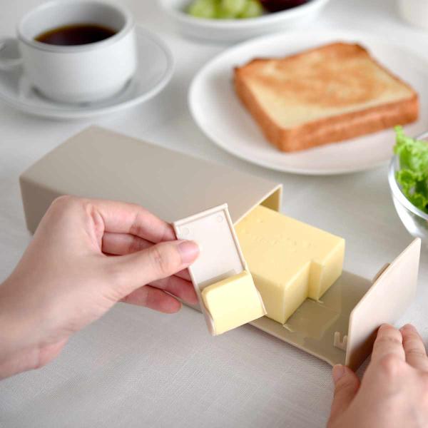 サイズ/セットサイズ：約幅16×奥行8.5×高さ5.5cm容器本体：約幅15.5×奥行8.5×高さ5.5cmトレー：約幅14.5×奥行8.5×高さ5.5cmカッター：約幅3.5×奥行1×高さ7cm内容量/本体・トレー・カッター：各1個材質/...