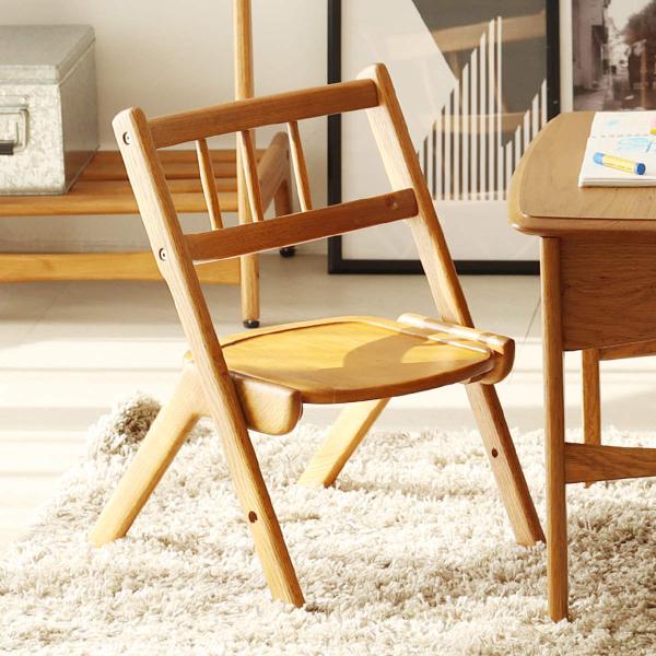 サイズ/約幅32.5×奥行37×高さ46.5cm座面高：22/24.5cm重量/約2.2kg内容量/1脚材質/天然木（オーク材、ラバーウッド材）、ラッカー塗装組立状態/お客様組立品●上質な木目が際立つ、天然木のキッズチェアです。●1960年...