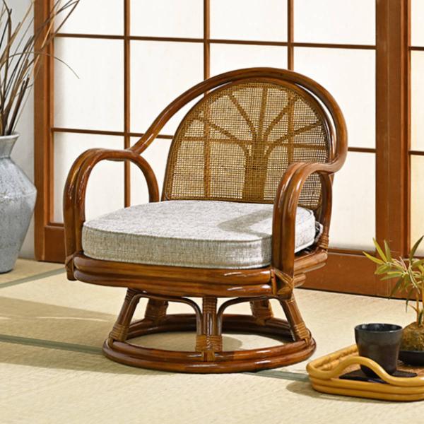 サイズ/約幅50×奥行50×高さ54cm座面高：約26cm内容量/1脚材質/ラタン、合板、クッション、ウレタン塗装生産国/インドネシア製組立状態/完成品（一部取付）●床に近い目線でくつろげるラタン製のローチェアです。●360度回転式の座面で...